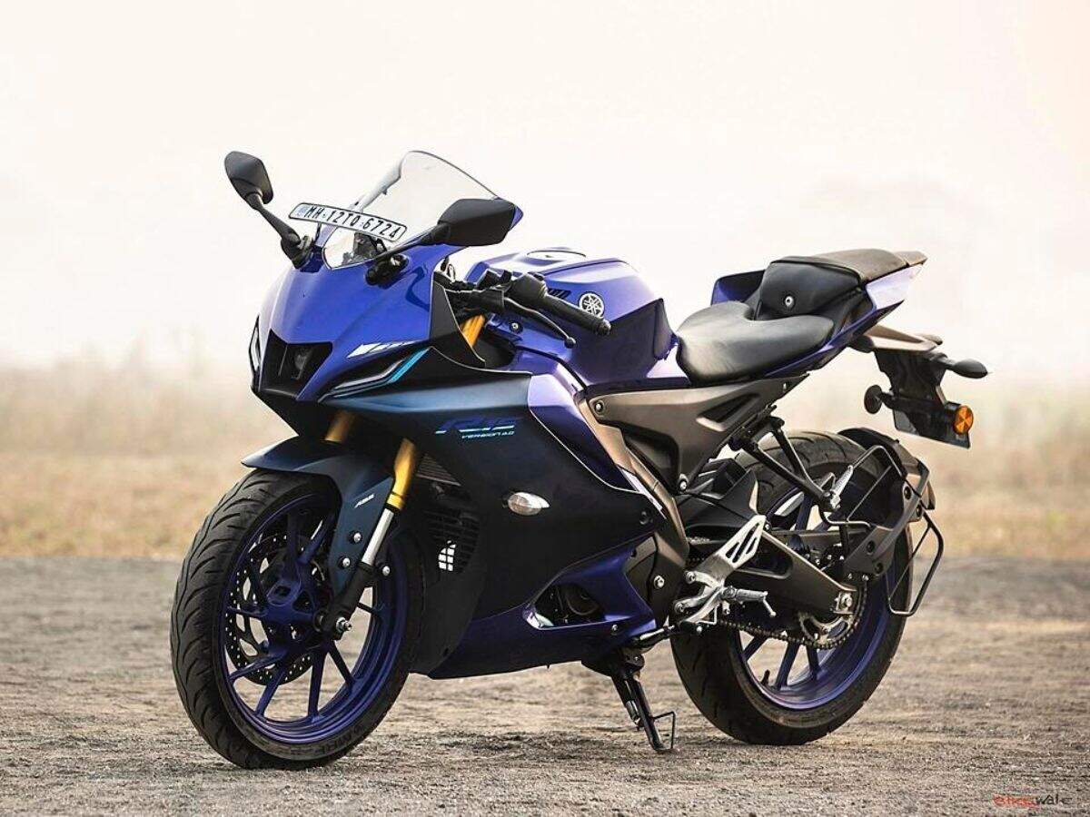 एडवांस फीचर्स के साथ आज ही घर लाये Yamaha R15 V4 Bike मात्र 17 हजार में
